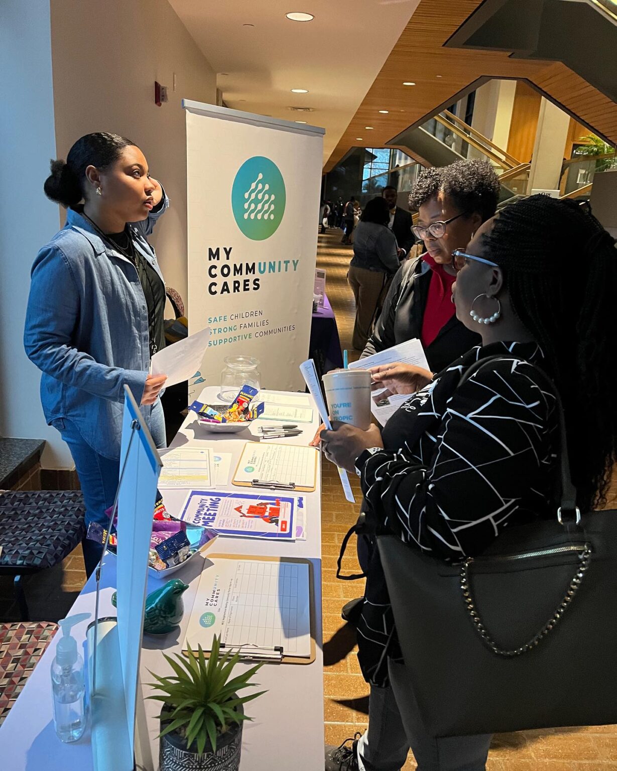 Volunteer – Empower 225